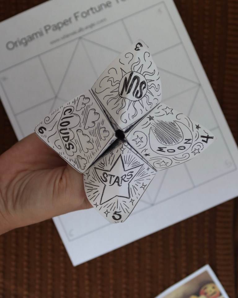 Paper Fortune Teller FREE Printable – Whimsically Angie